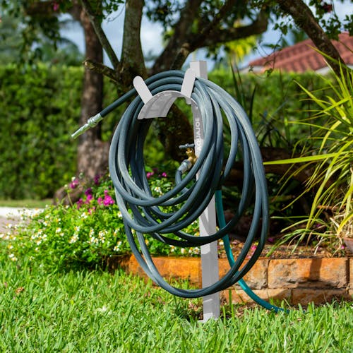 Aqua Joe Garden Hose Stand with Brass Faucet, White Aqua Joe Garden Hose Stand with Brass Faucet, White